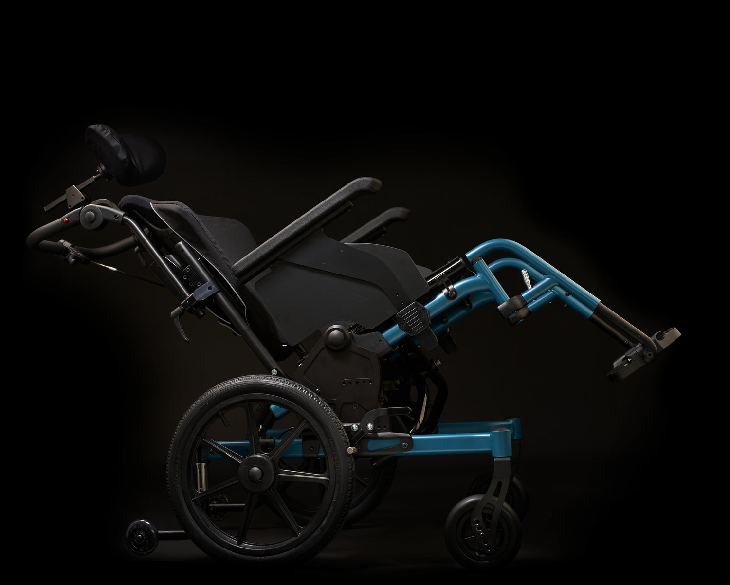 Progeo Tekna Tilt | Beyond Mobility | Premier Permobil Dealer – Beyond ...